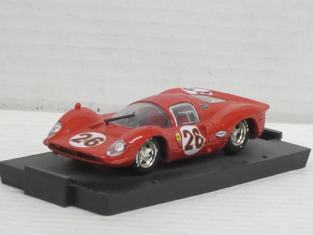 FERRARI 412 P Nr.26 24h Daytona 1967 rot ohne Box mit Vitrine Brumm ...