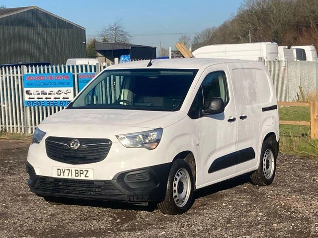 2021 VAUXHALL COMBO 1.5 Turbo D 2300 Dynamic Panel Van 4dr Diesel ...