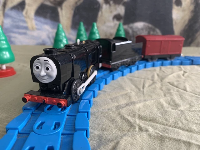 THOMAS AND FRIENDS 'Neville’ Trackmaster/TOMY With Red Van £43.89 ...