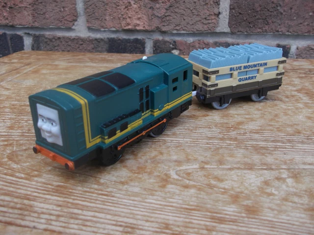 THOMAS THE TANK Engine & Friends Tomy Trackmaster Train - Paxton ...