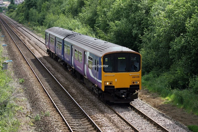 B187 35MM SLIDE Northern Class 150 150135 @ Stanningley £4.40 - PicClick UK