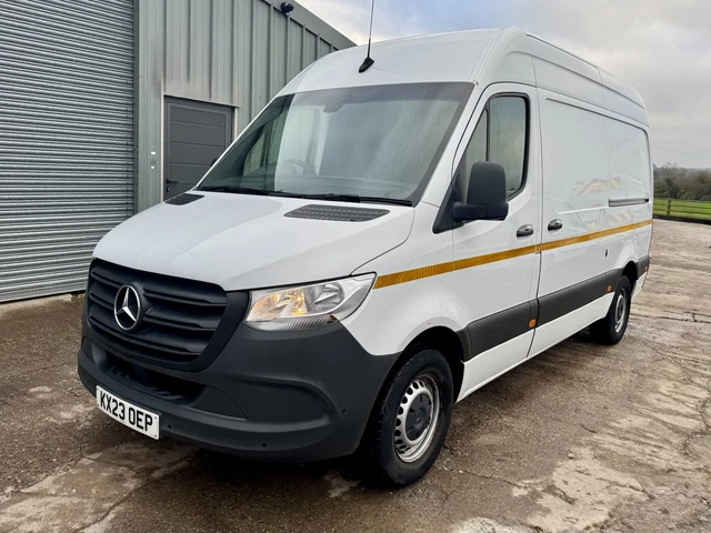 MERCEDES-BENZ SPRINTER 2.0 315 Rwd Cdi L2 Mwb Utility Spec 2023 3.5 Ton ...