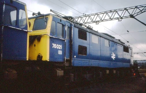 ORIGINAL COLOUR SLIDE of 76021 BR class 76 Woodhead electric loco £2.99 ...