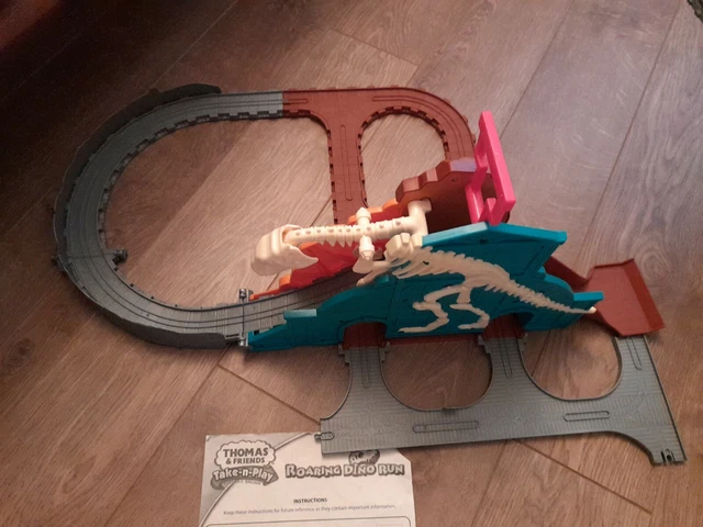 THOMAS THE TANK Engine And Friends Take N Play Roaring Dino Run £12.00 ...