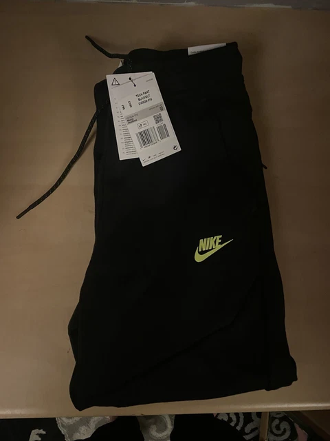 3RD GEN OLD Season Nike Tech Fleece Black Volt Size XS Brand New With ...