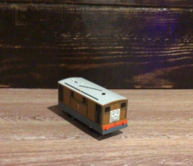 THOMAS THE TRAIN Trackmaster Motorized Toby 7 EUR 13,70 - PicClick DE