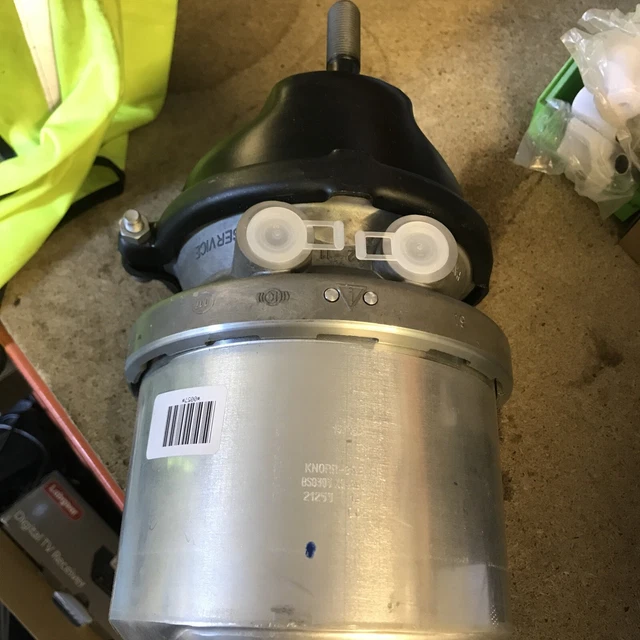 KNORR BREMSE GENUINE disc spring brake chamber 16/16 K049966N00 £155.00 ...