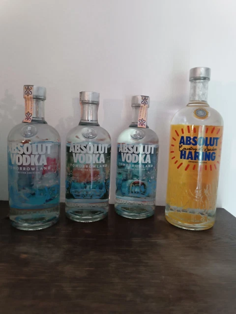 ABSOLUT VODKA TOMORROWLAND 2025 3*700ml + 2025 Absolut Keith Haring 1l ...