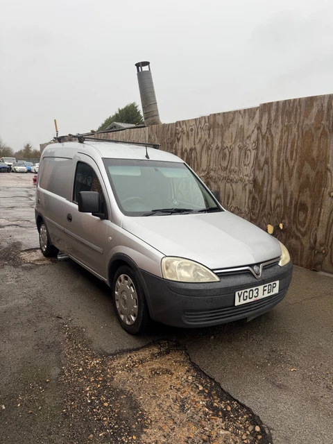 VAUXHALL COMBO PANEL Crew Cab Van 2003 1.6 Petrol Manual 5 Speed £1,350 ...