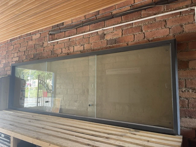 LARGE WALL MOUNTED Lockable Display Cabinet Notice Board - Retail ...