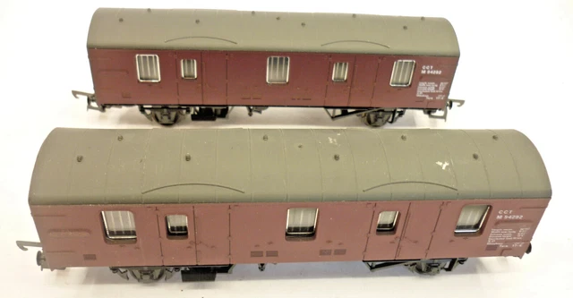 2 X LIMA 00 gauge BR CCT PARCEL VANS - MAROON - 320357, r £10.99 ...