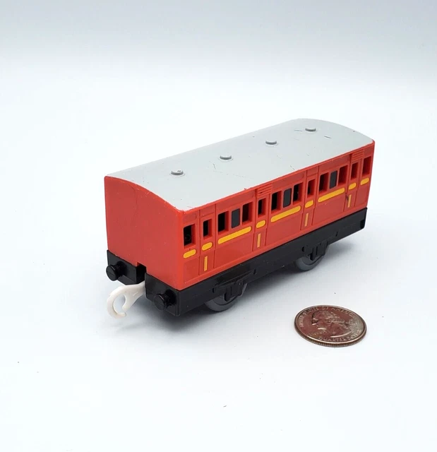 THOMAS AND FRIENDS Trackmaster Thomas the Tank Engine 2006 Hit Toy ...