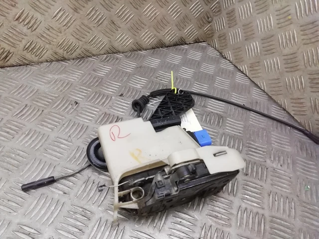 VW TRANSPORTER T5-T6 Front Door Latch Locking Mechanism Right ...