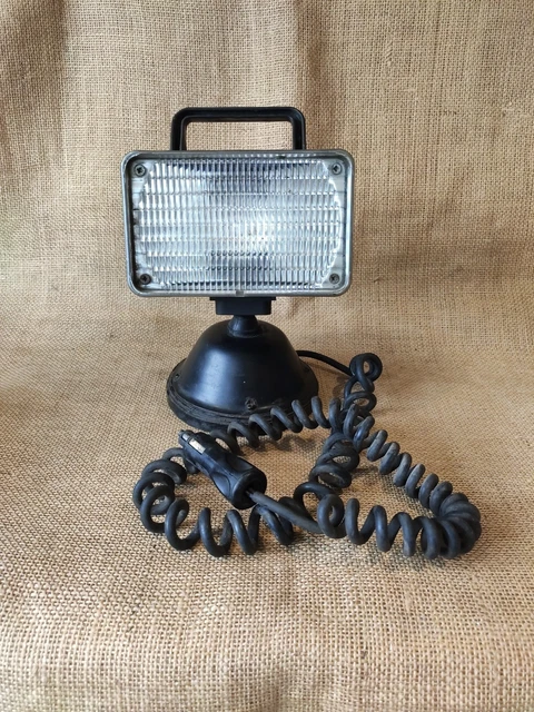 VINTAGE LUCAS 12 Volt Vehicle Magnetic Base Work Lamp Old School Retro ...