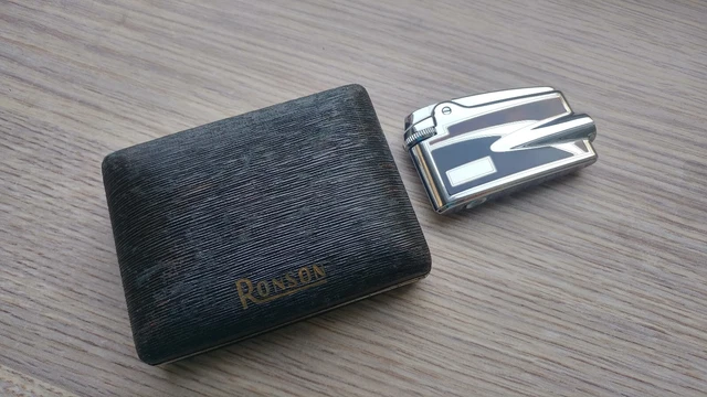 VINTAGE RARE 1950'S Ronson Varaflame PREMIER Gas Lighter EXCELLENT ...