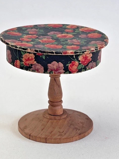 ANTIQUE CANDY/SWEET CONTAINER card suite table and 4 chairs excellent ...