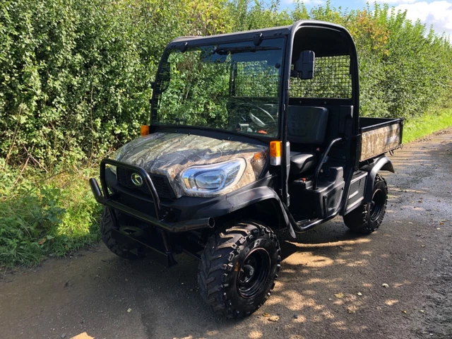 KUBOTA RTV 900 Cab, 4x4, UTV, Farm Gator, With Hydraulic tip, Delivery ...