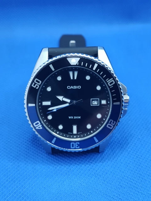 CASIO DURO WATCH Batman MDV-107 200m Screwdown Crown Box And Papers £75 ...