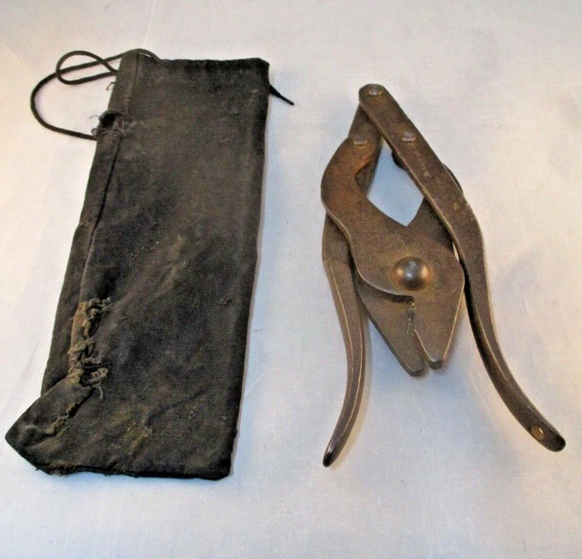 VINTAGE WAR ISSUE WW2 Military Folding Barbed Wire Cutters & Pouch ...