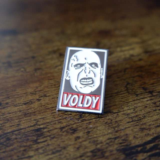 LORD VOLDEMORT VOLDY Tom Riddle Harry Potter Enamel Pin Brooch Button ...