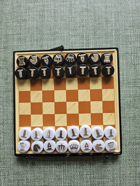 VINTAGE POCKET MAGNET Chess Set - Peter Pan Playthings £12.00 - PicClick UK