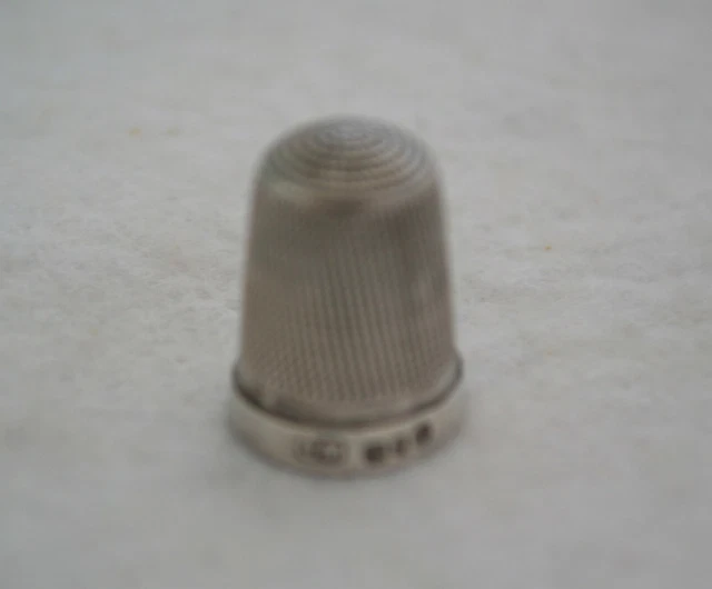 ANTIQUE CHARLES MAY Solid Silver Thimble 1893 2.5 grammes - Birmingham ...