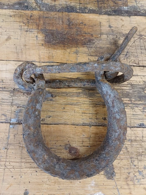 VINTAGE RARE BLACKSMITH Hand Forged Horse / Animal Leg Shackle £19.99 ...
