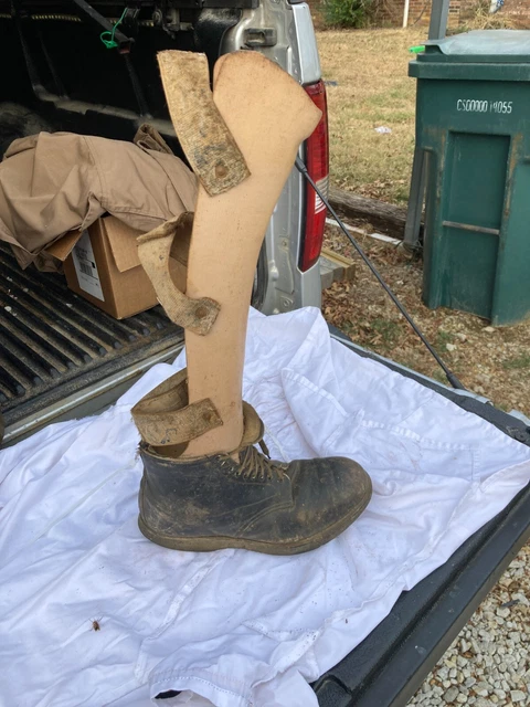 VINTAGE PROSTHETIC LEG FOOT Prosthesis Locking Knee Oddity with ...