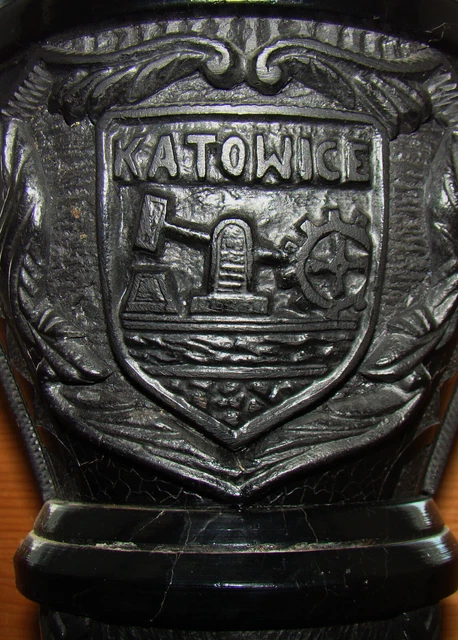 GROSSE H. 52 cm. „KATOWICE“ Kohlevase 1. Halfte des 20. Jh. EUR 100,00 ...