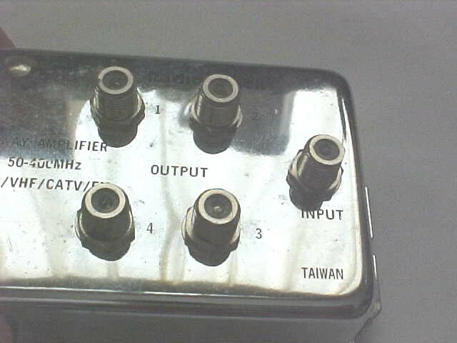 VINTAGE RADIO SHACK 4 Way Amplifier Cat. No. 15-1119 VCR VHF CATV FM ...