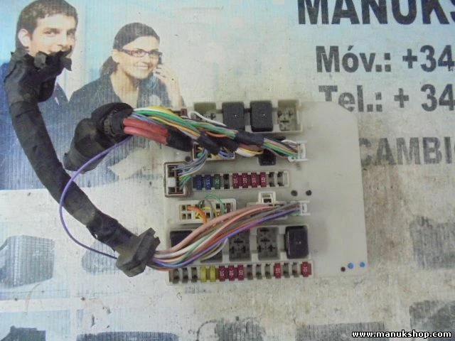 CAJA DE FUSIBLES Nissan Cabstar F24 Renault Maxity 7G9H2116230 ...