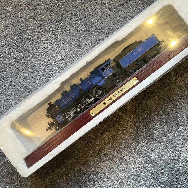 ATLAS EDITIONS S 3/6 Class Static Locomotive Train Model on Plinth £10. ...