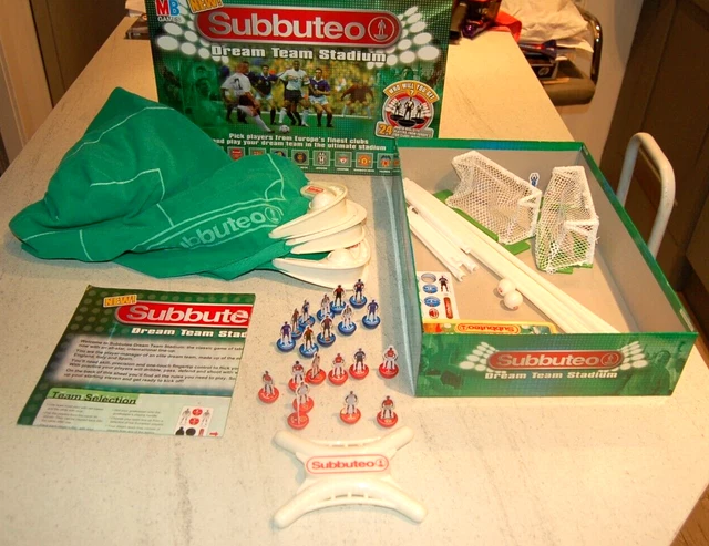 SUBBUTEO DREAM TEAM Stadium MB Games Football Game Hasbro 2004 £10.00 ...