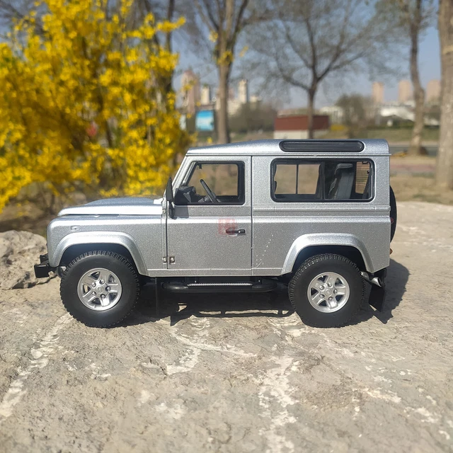 1:18 KYOSHO LAND ROVER Defender 90 Indus silver NO.08901IS die cast ...