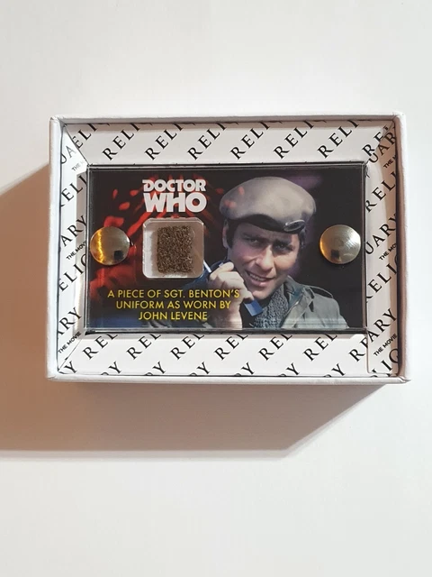 DOCTOR WHO SERGEANT Benton Costume section mini display with COA £65.99 ...