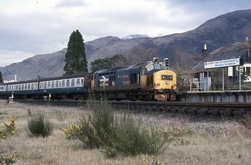 ORIGINAL COLOUR SLIDE of 37408 BR class 37 diesel loco £2.50 - PicClick UK