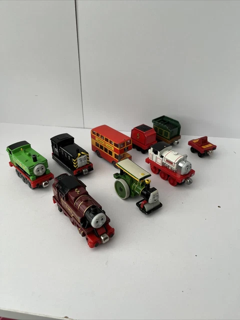 THOMAS THE TANK Engine Bulgy, Duck, Mavis, Arthur, George, Stanley ...