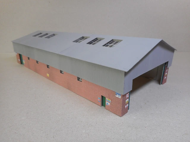 N GAUGE LOCOMOTIVE Shed Model Railway Building £28.95 - PicClick UK