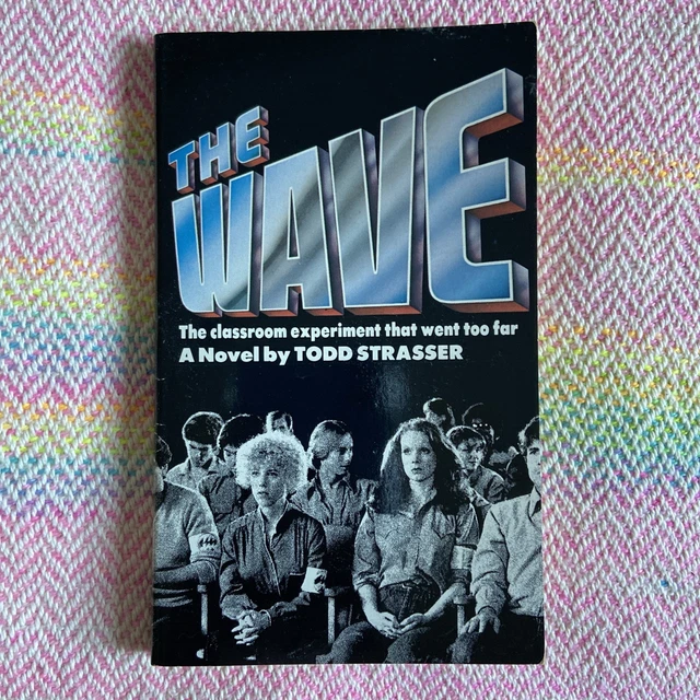 THE WAVE BY Todd Strasser Vintage YA Thriller £7.58 - PicClick UK