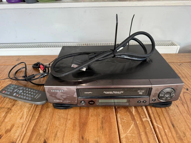 HITACHI VT-FX850E VHS Video Cassette Recorder VCR Grey with Remote and ...