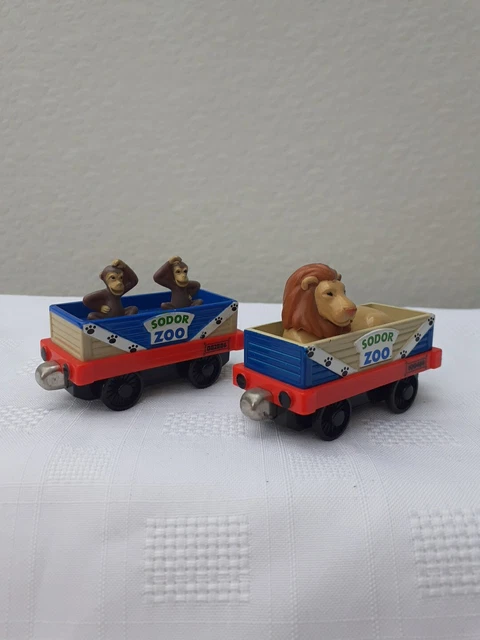 THOMAS THE TANK Engine Take N Play Zoo Trucks x 2 Lion Monkey Magnetic ...