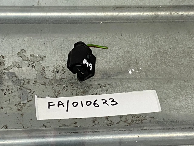 MERCEDES BENZ ENGINE Wiring Loom Harness Plug Connector A0525453826 £17 ...