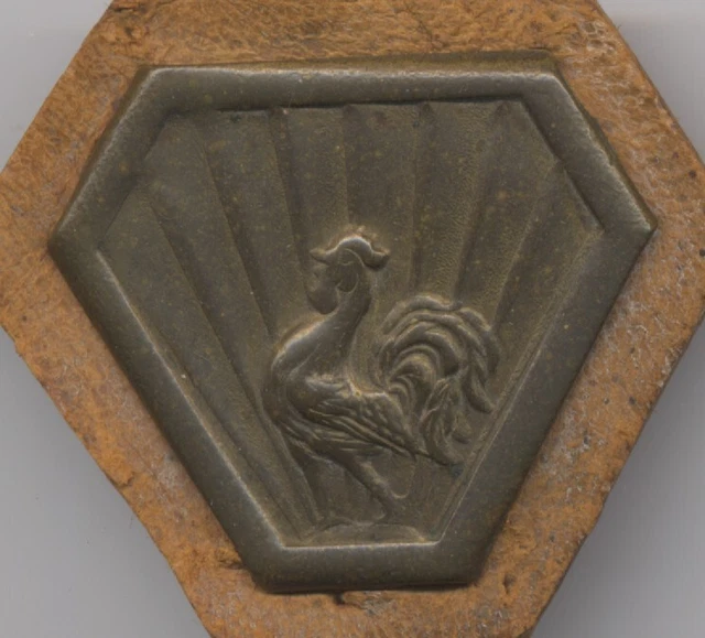 INSIGNE CEF ITALIE sur son cuir (1 patte fixation cassée) EUR 25,00 ...