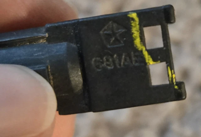 OEM 5TH GEN RAM 1500 Mirror Ambient Air Temperature Sensor $6.93 ...