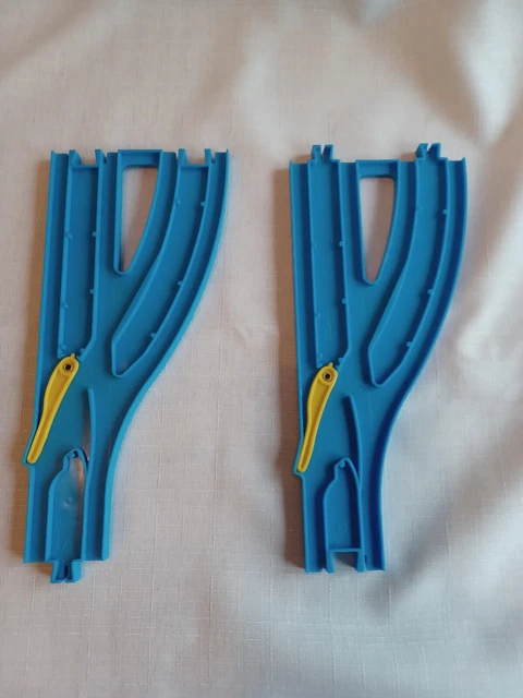 TOMY TRACKMASTER THOMAS The Tank Engine A & B Siding Junction Blue ...