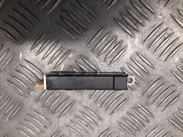 AUDI A8 4H 4H0035225C Amplificateur d'antenne Bootlid 4.00 Petrol ...