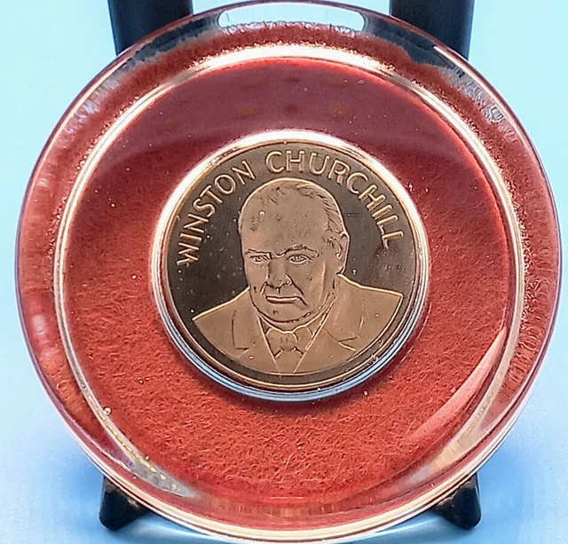 RARE WINSTON CHURCHILL Bronze Coin Paper Weight Set In Perspex. 9 Cm ...