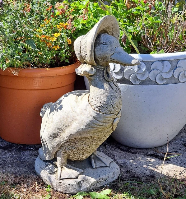 JEMIMA PUDDLE DUCK Garden Statue Stone Beatrix Potter Ornament £49.99 ...
