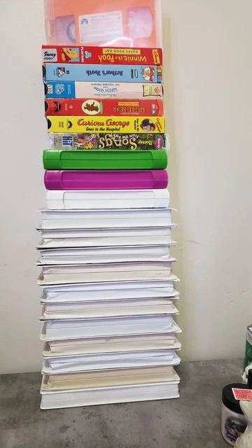 CHILDREN'S VHS TAPE Lot Of 21 - Little Bear, Pooh, Mickey, Arthur ...