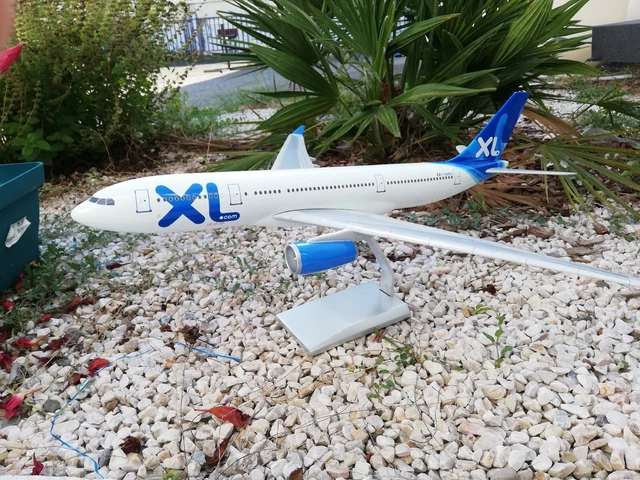 DESK TOP MODEL Maquette Avion Agence Airbus A330-200 Xl 1:100 EUR 220 ...